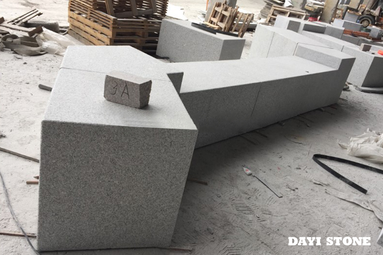Bench Light Grey Granite G603 Visible sides flamed : Xiamen Dayi Stone Co.,Ltd